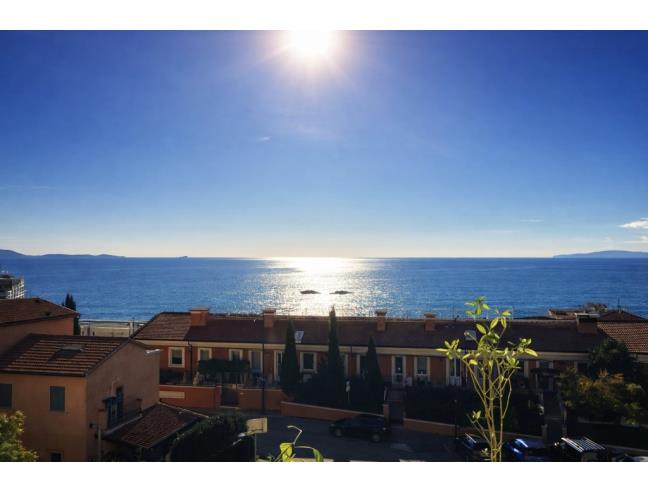 Super Panoramico sul mare a 70m dalla spiaggia in centro - Vendita ...