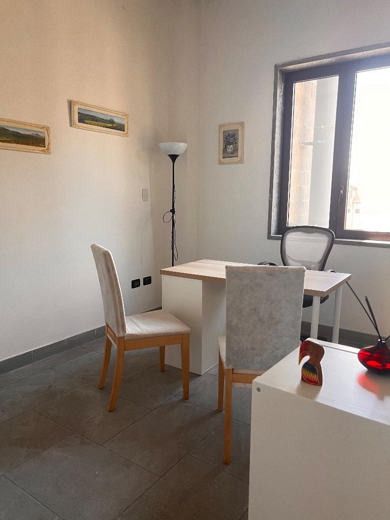 Stanza in studio medico/ riabilitativo - Affitto Ufficio a Quarto ...