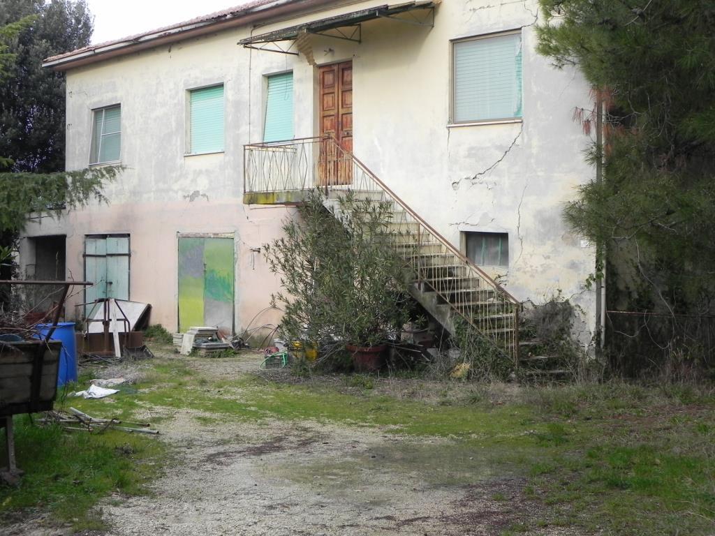 VENDO ANCHE CON EVENTUALE PERMUTA SUL POSTO - Vendita Altro da Privato ...