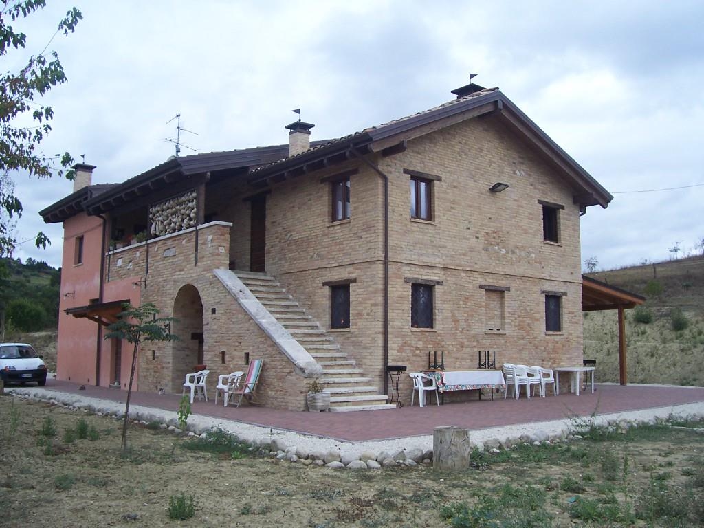 SPLENDIDO CASALE MARCHIGIANO - Vendita Rustico/Casale da Privato a ...